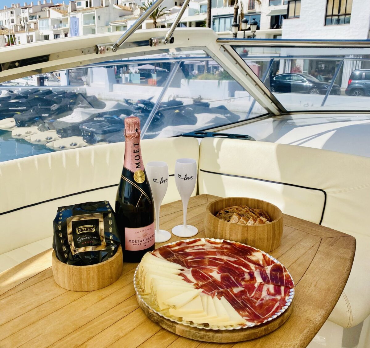 Boats Charter - MV Signature Tours Marbella